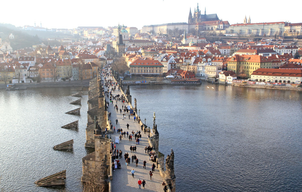 Karlsbron - världens vackraste bro? | Prag.se